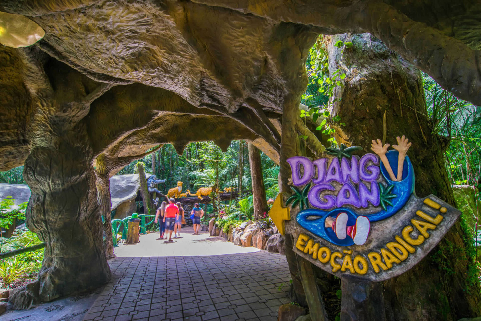 Conheça o Parque Terra Mágica Florybal: Vale a pena? Confira aqui!